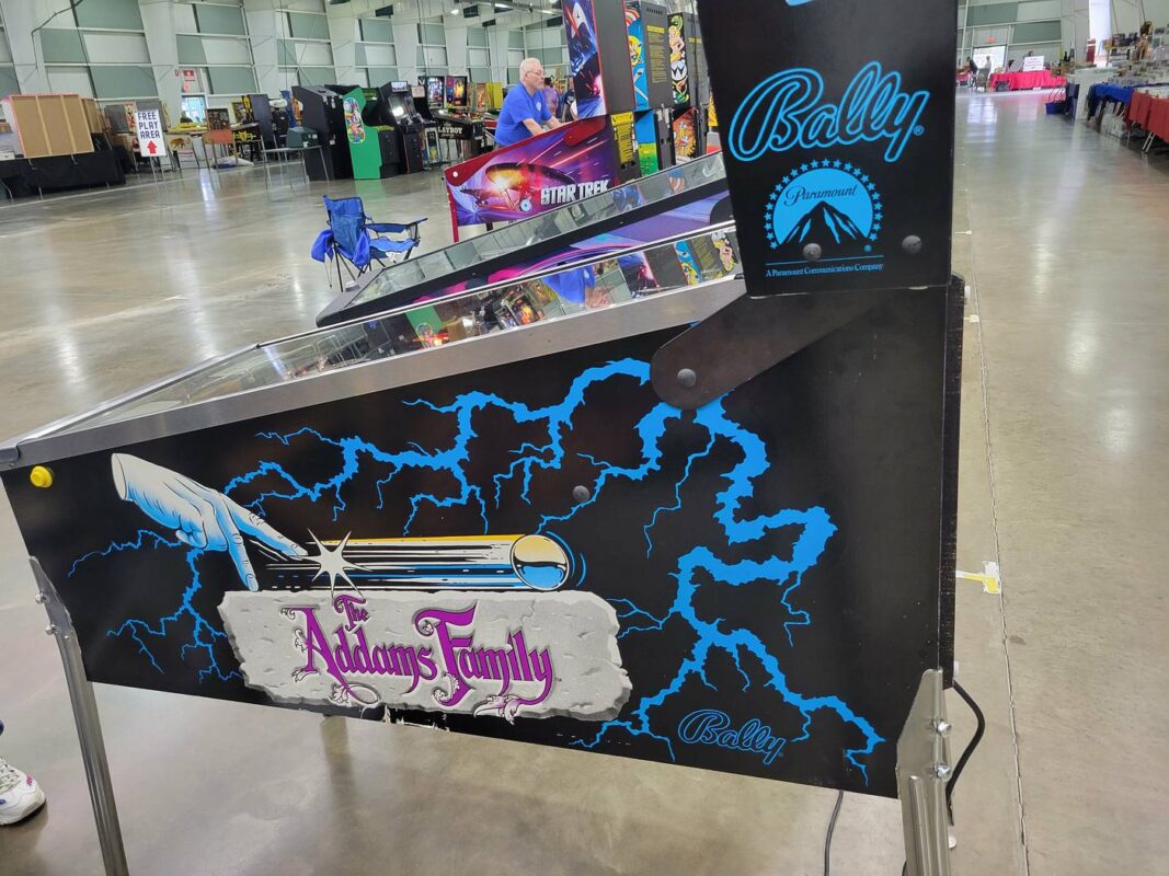 Addams Family Pinball Machine – Pinball Intercom