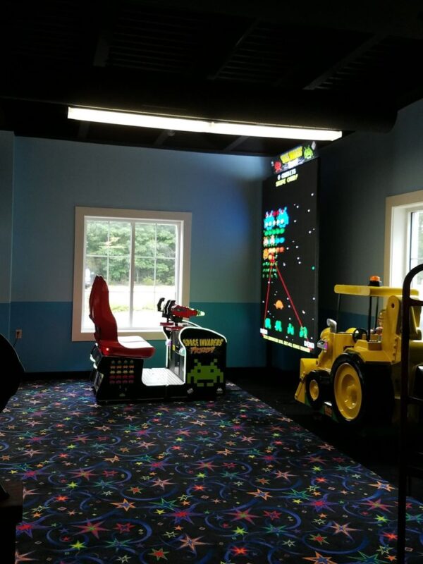 Space Invaders Frenzy Arcade Game – Pinball Intercom