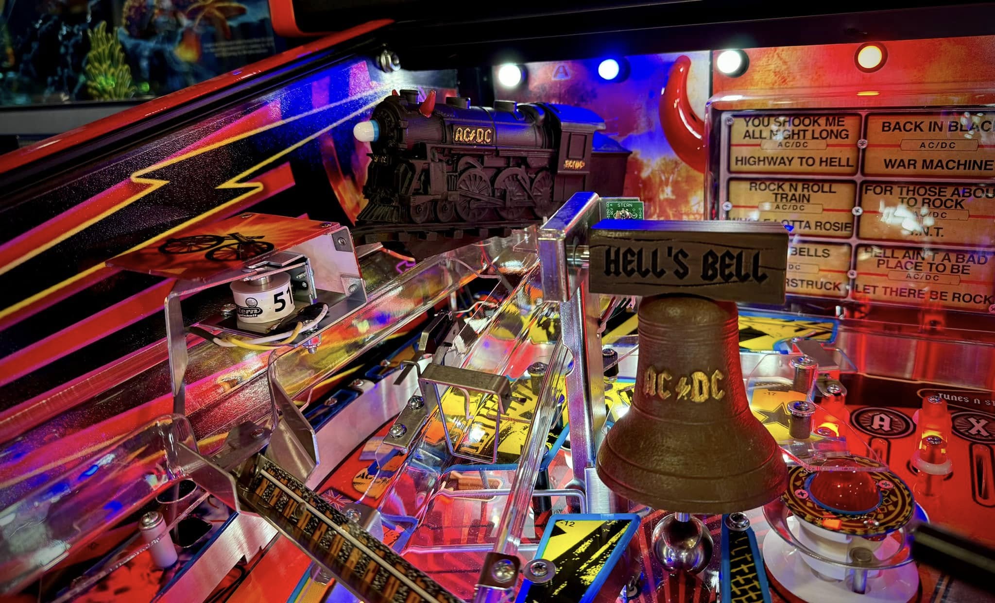 AC/DC (Luci Vault Premium Edition) – Pinball Intercom