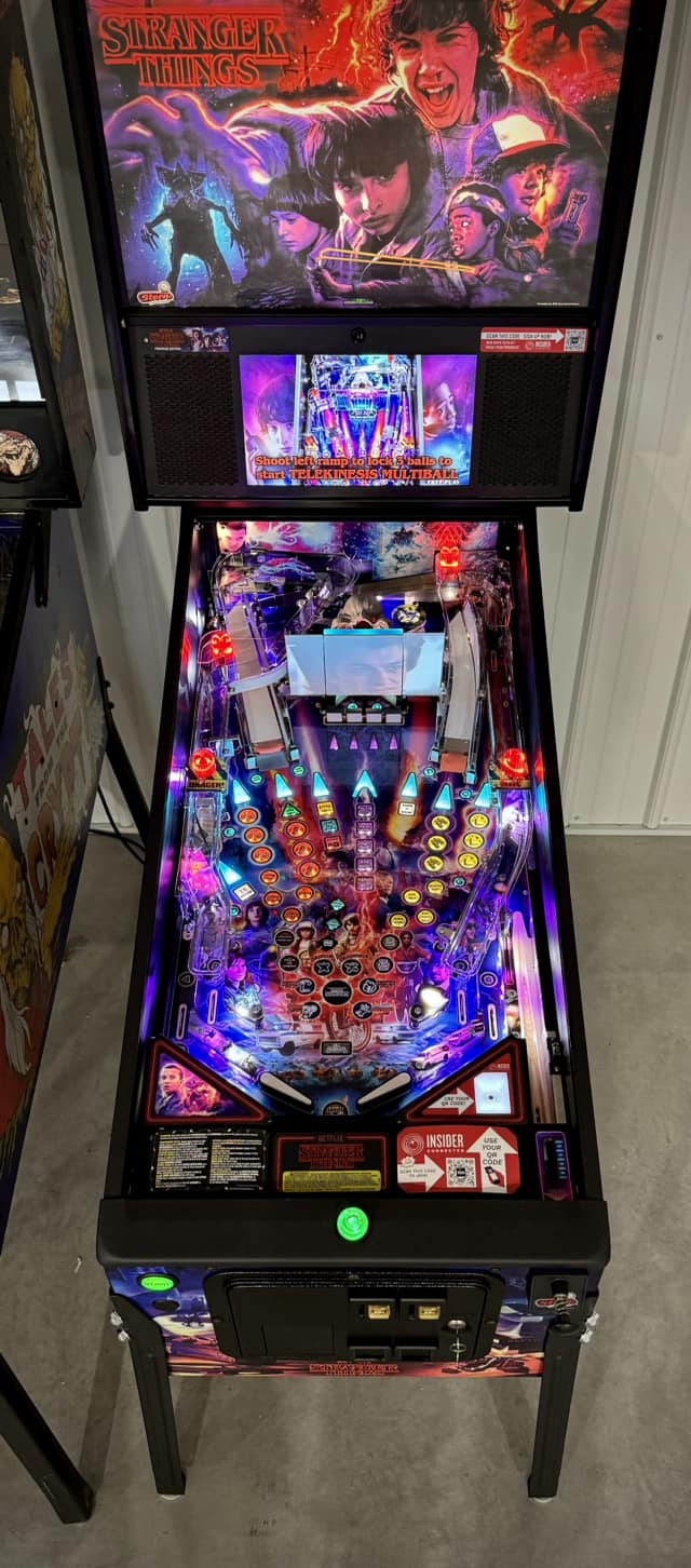 Stranger Things (Premium) – Pinball Intercom